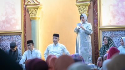 Ikuti Tradisi Sapu-Sapu Ulu, Indira Yusuf Ismail Ingatkan Pentingnya ...